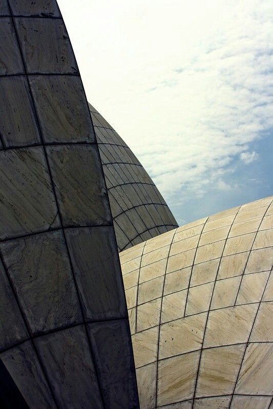 Lotus Temple | Scrolller