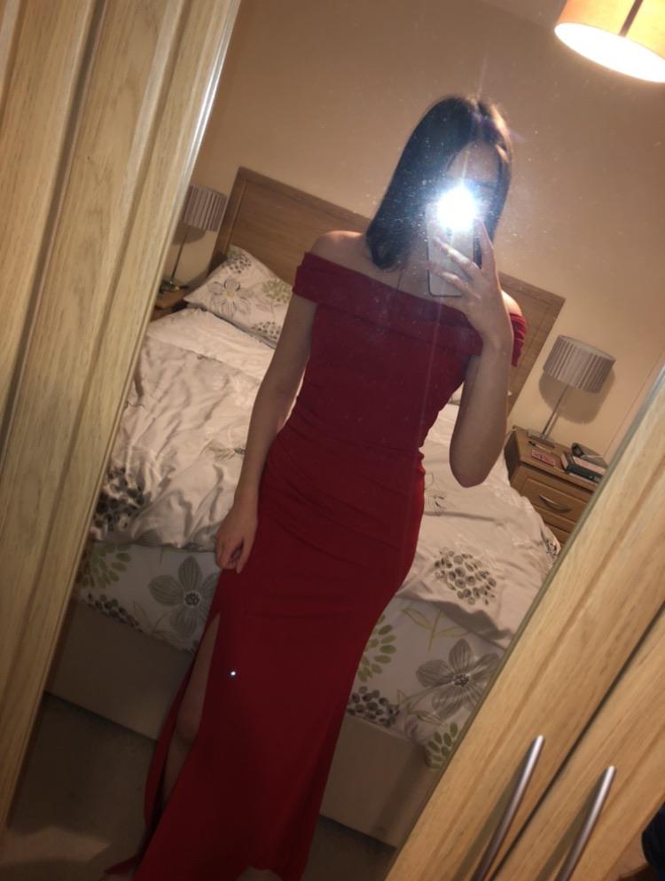 Love bardot styles on broad shoulders!! ️ | Scrolller