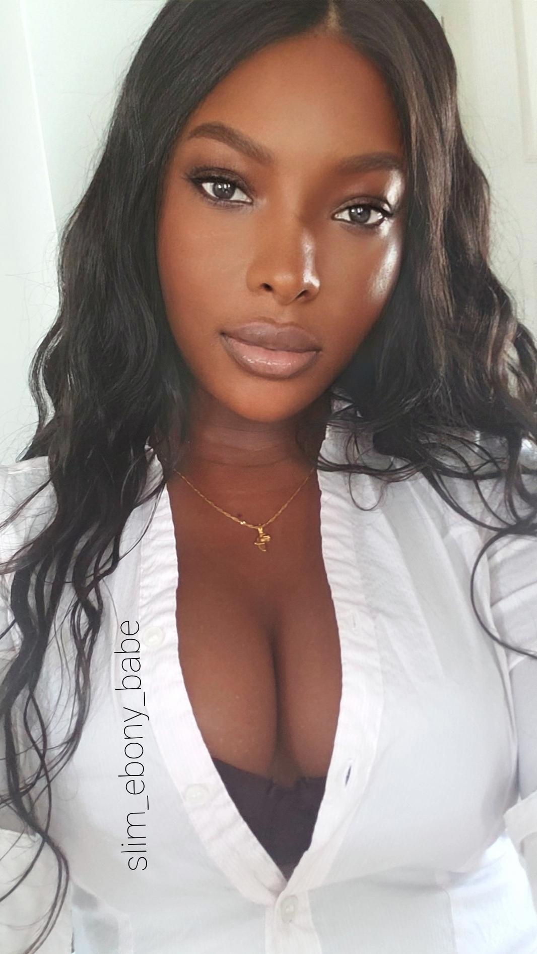 Love dressing like a slut at work | Scrolller