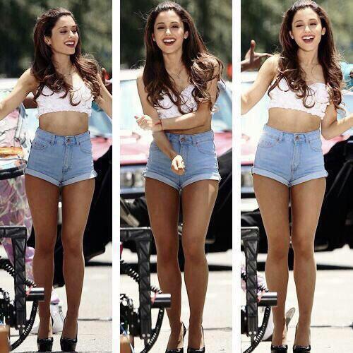 Love her look here. She looks like a hooker | Scrolller