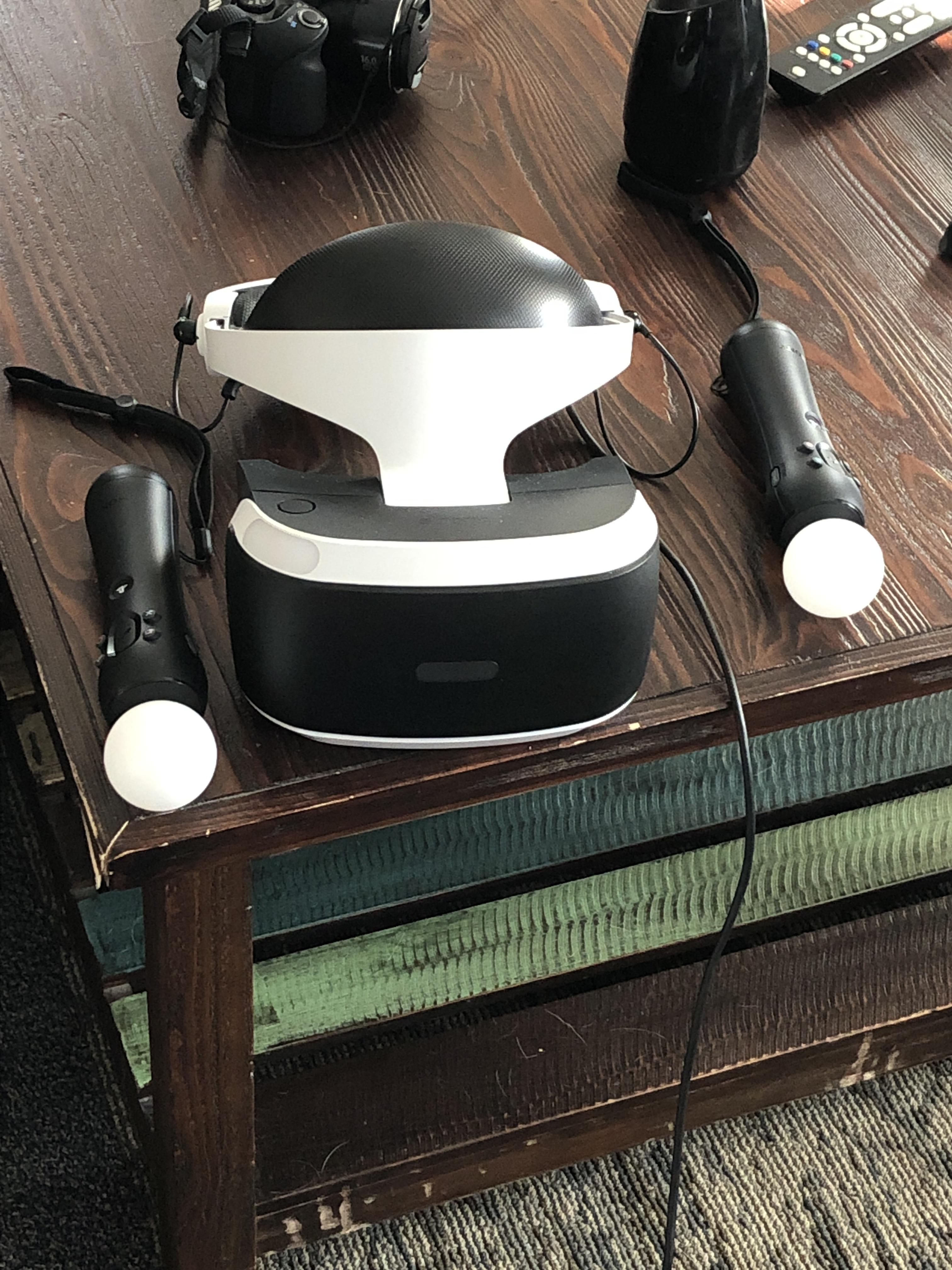 Love my new vr headset | Scrolller