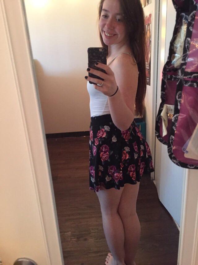 Love sis’ cute outfit | Scrolller