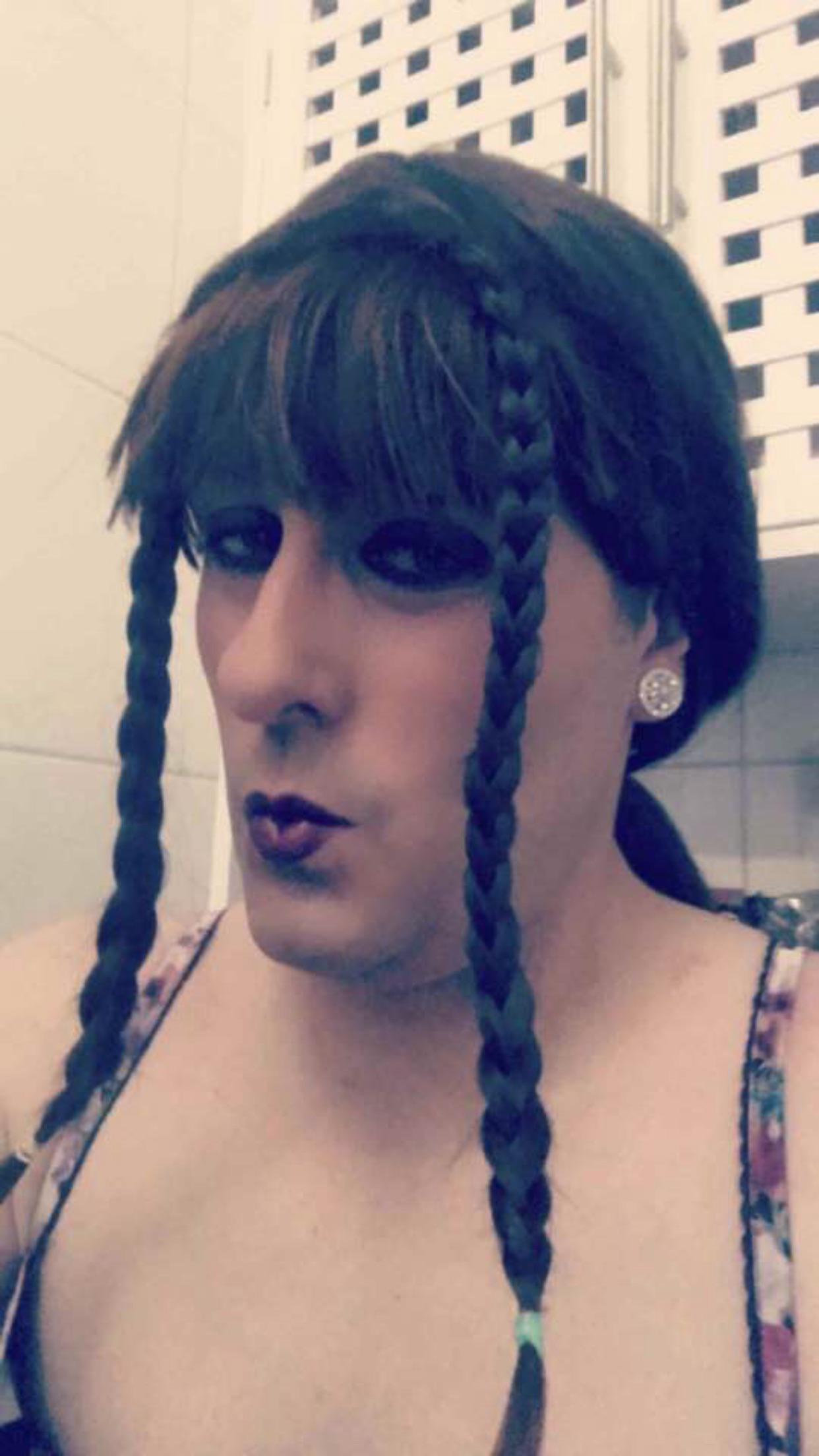 Love the feeling of make up and hair done | Scrolller