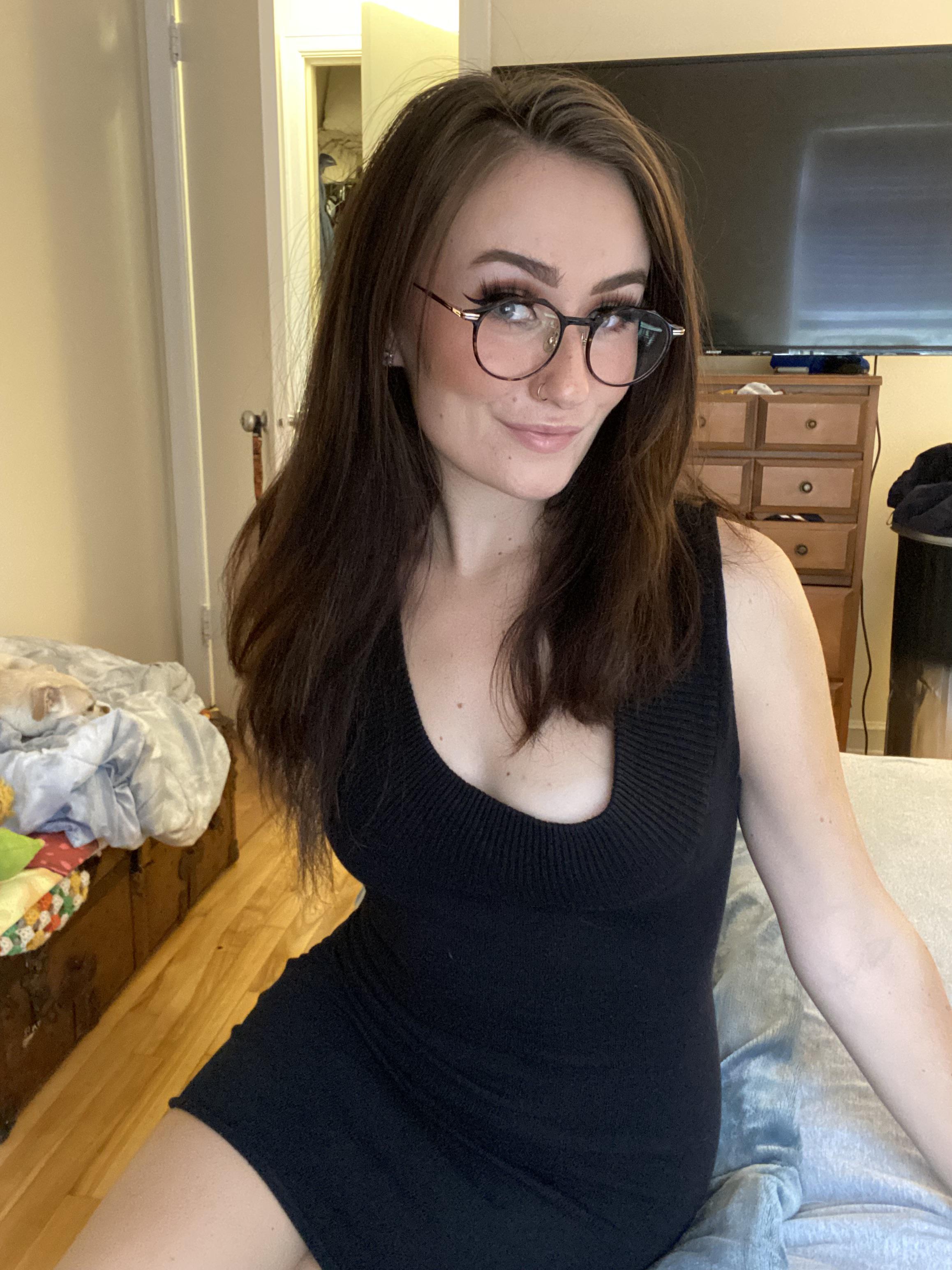 Love these frames!!! 🤓 ️ (20 f) | Scrolller