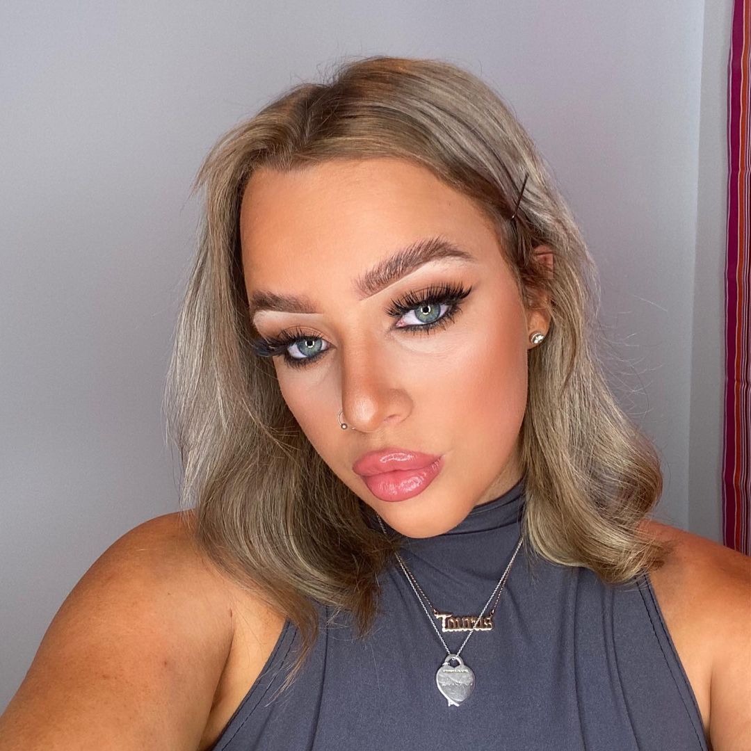 Lovely lips | Scrolller