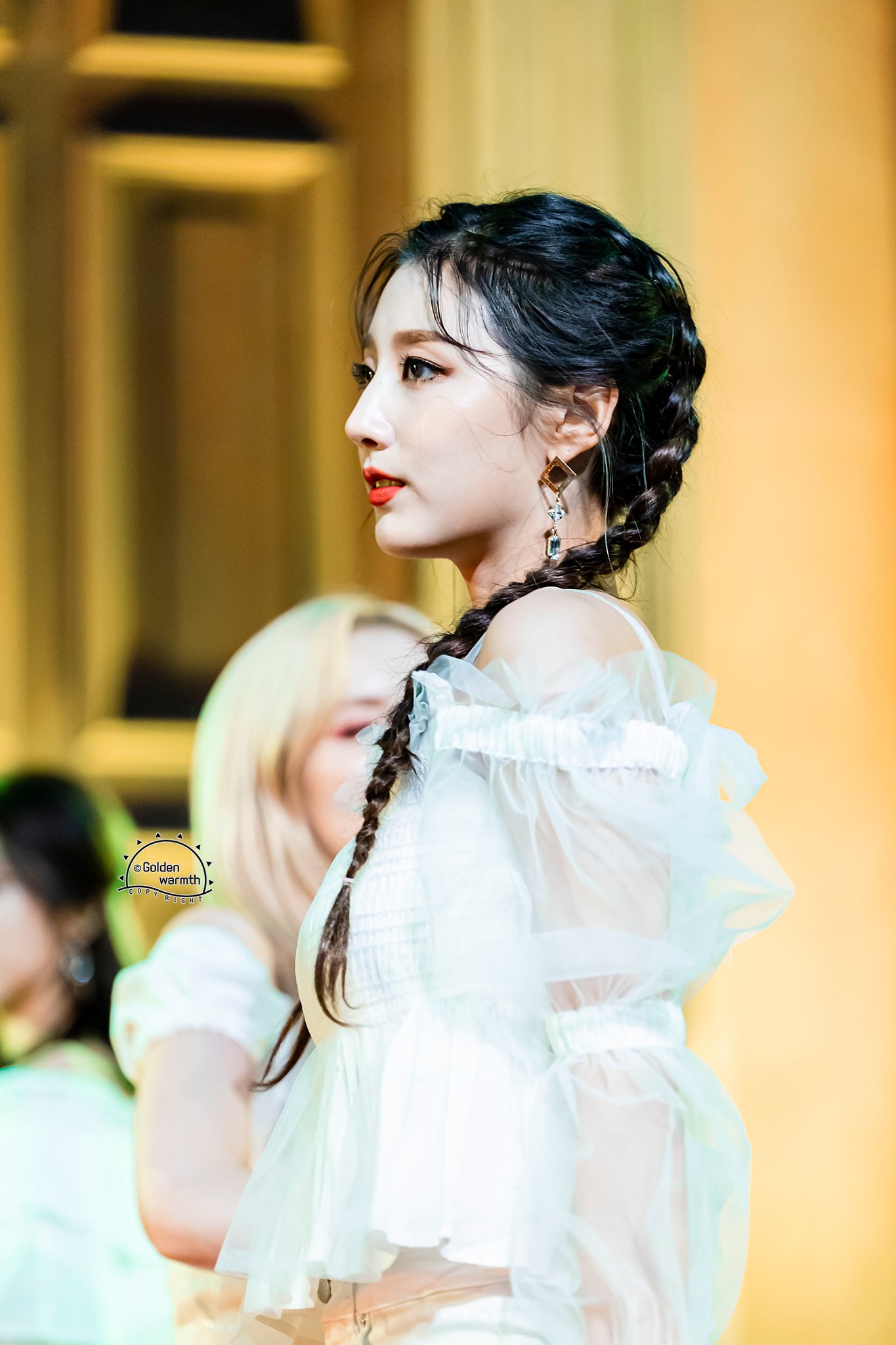 Lovely Yein | Scrolller