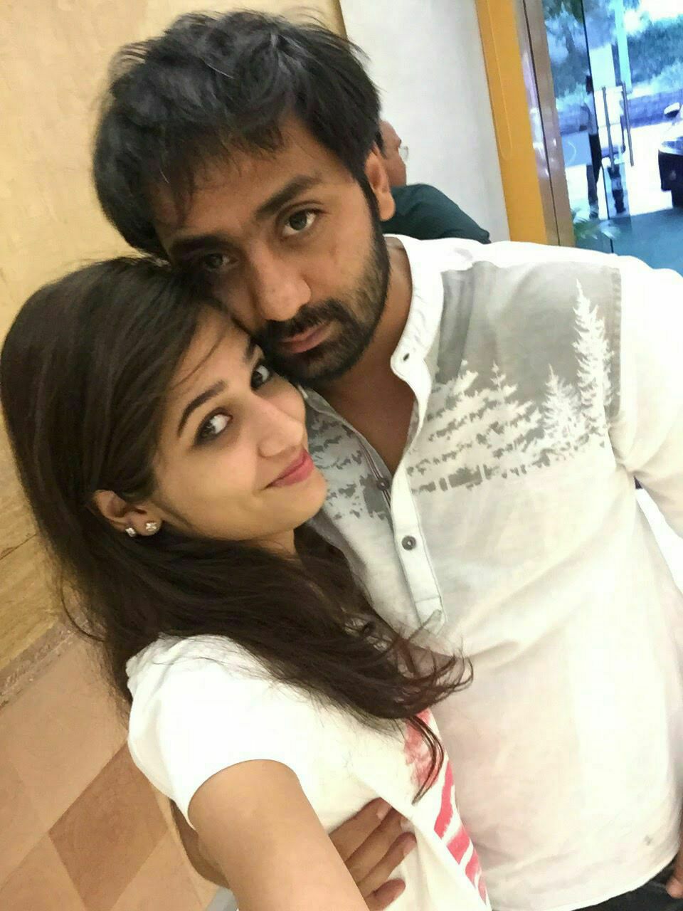 LOVER ENJOY LOVING MOMENT IN OYO HOTEL | Scrolller