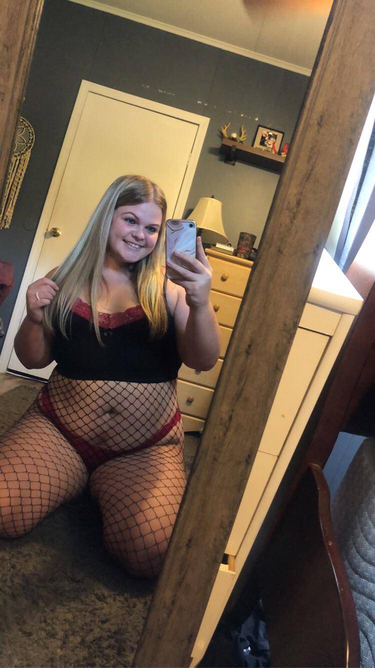 Loving my new fishnets 😍🥰 | Scrolller