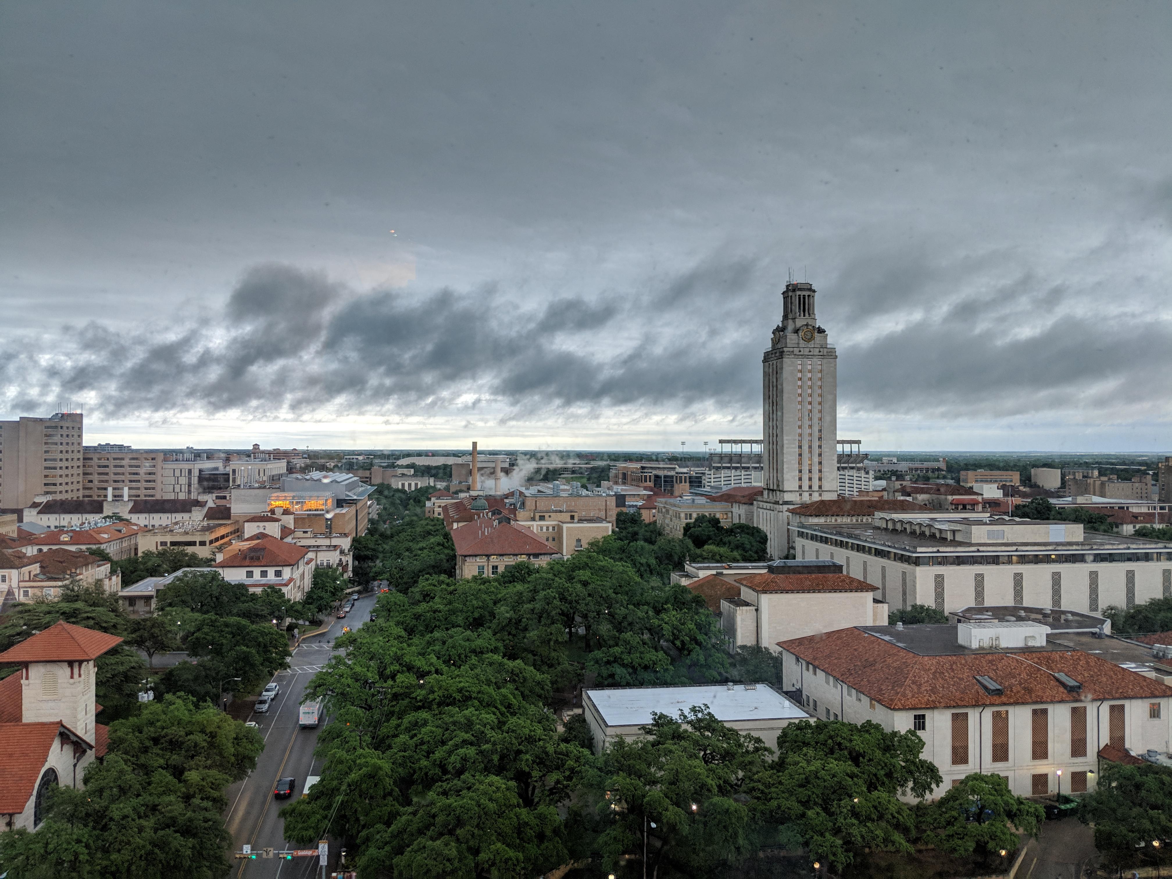Low clouds chilling with the tower | Scrolller