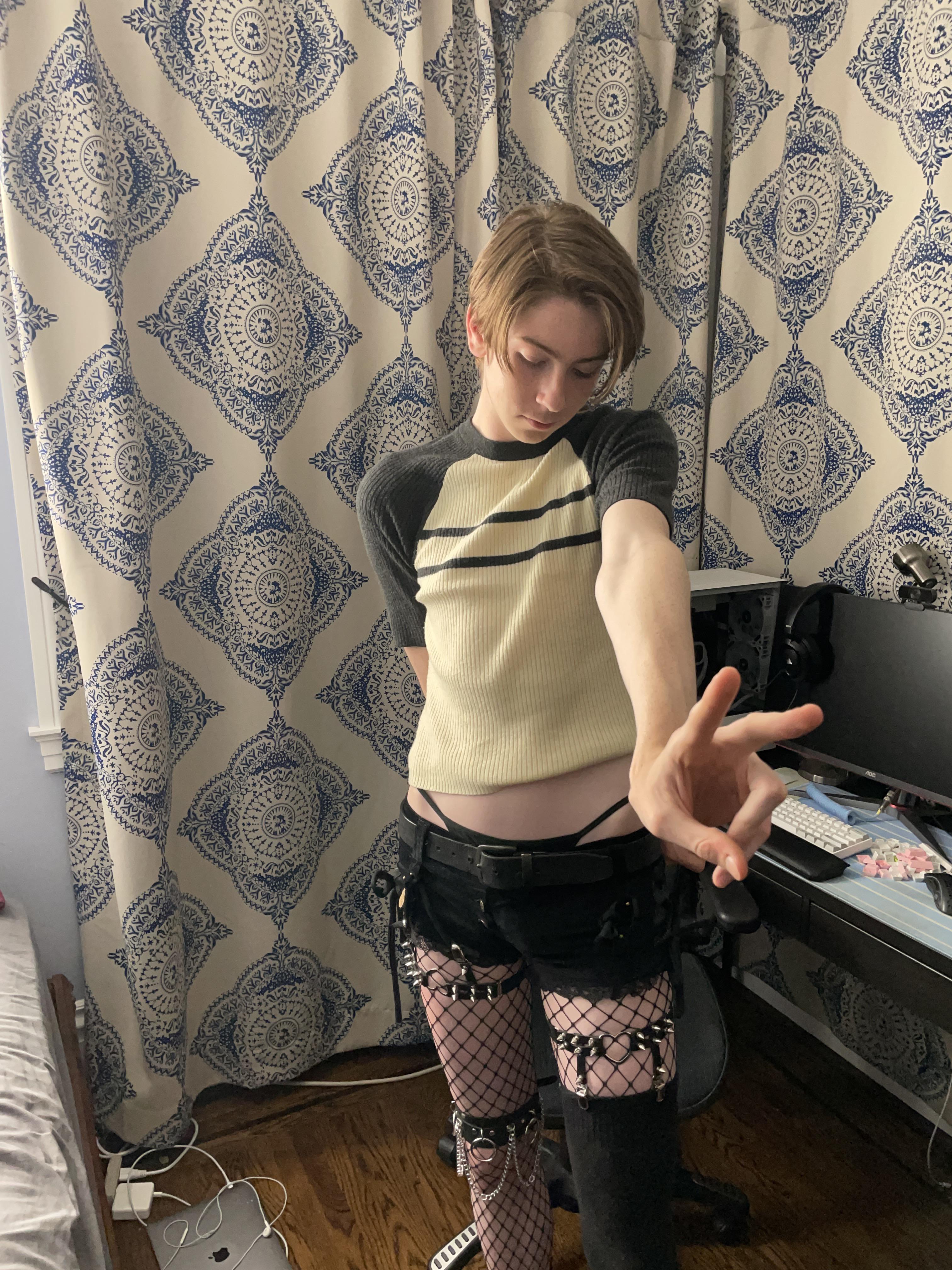 lowkey goth femboy? | Scrolller