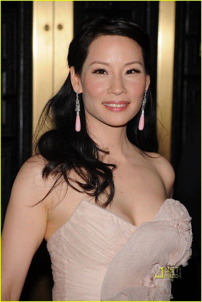 Lucy Liu | Scrolller