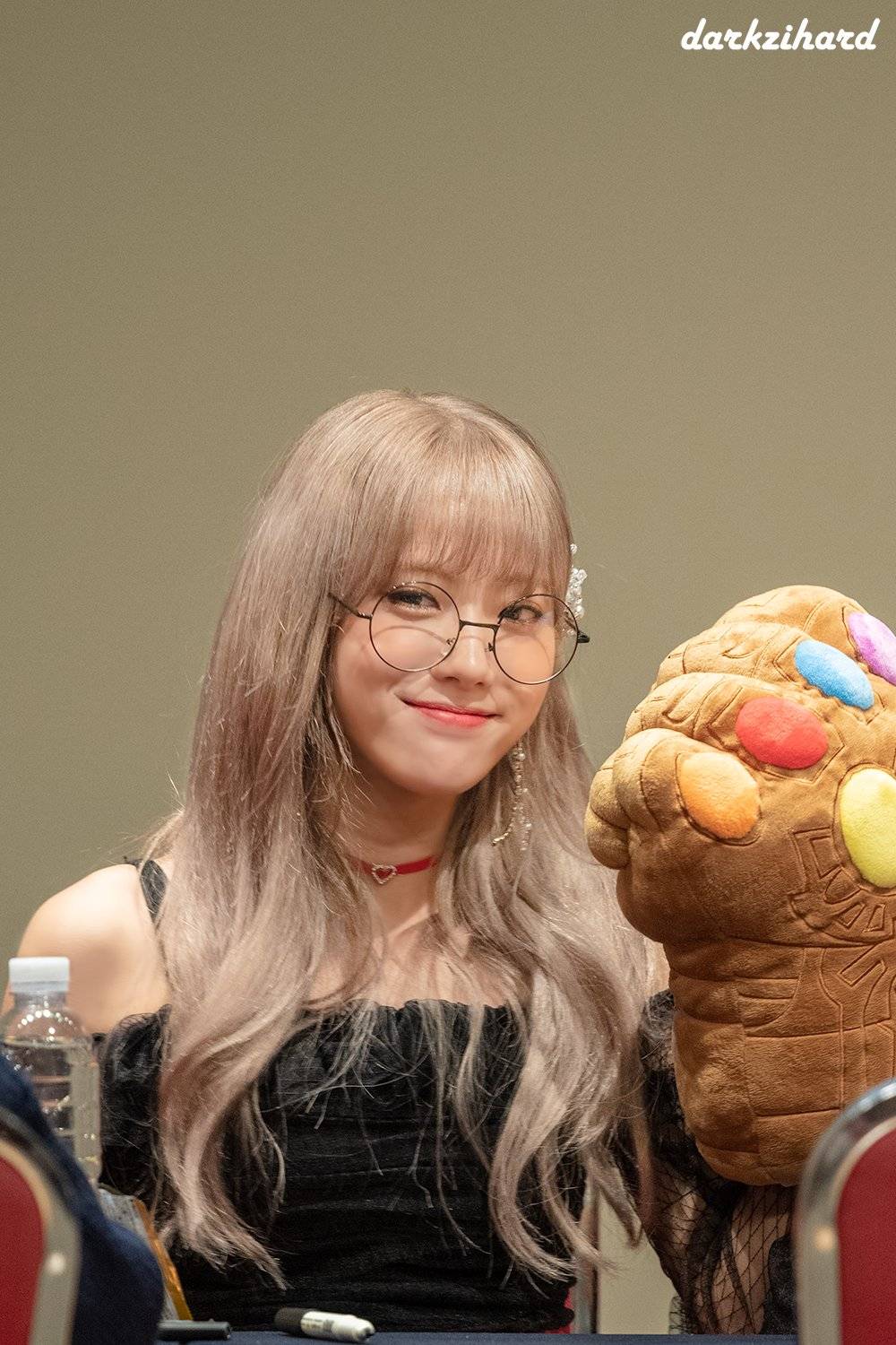 Luda & her Infinity Gauntlet | Scrolller