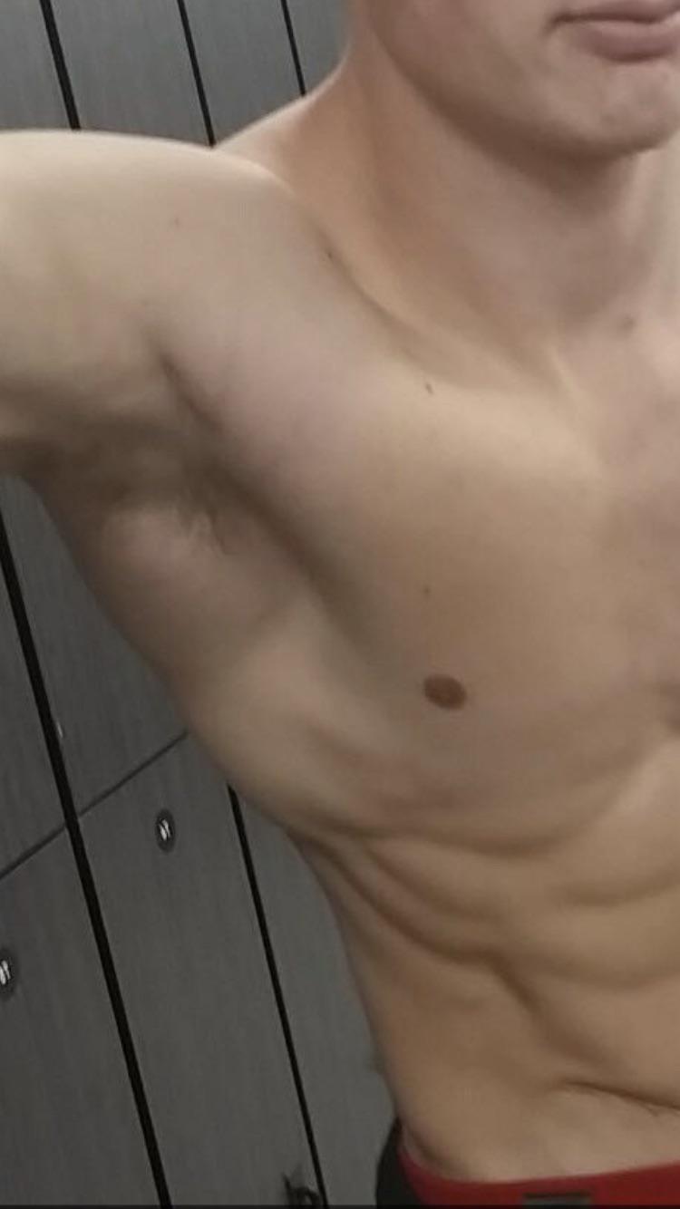 [M4F] 22 m in Denton. College student. Looking for fun and maybe a fwb. Dm me for more:) | Scrolller