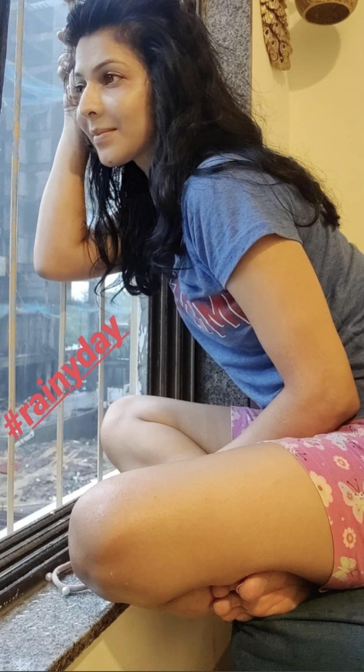 Maadhavi nemkar. Hot Amateur, juicy thunder thighs, tired after an all night pounding session ...