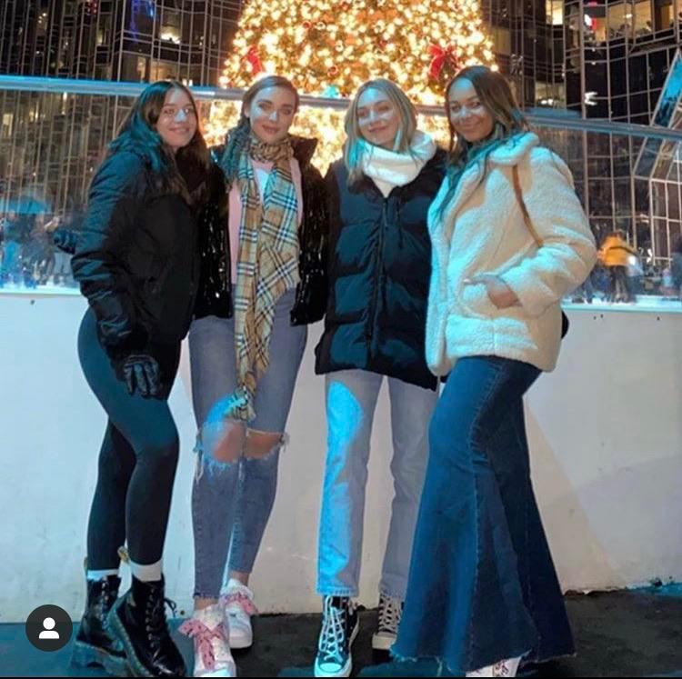 Maddie Kendall Kenzie And Nia Reunited Scrolller