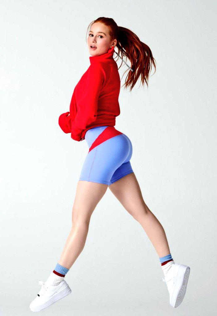 Madelaine Petsch Scrolller