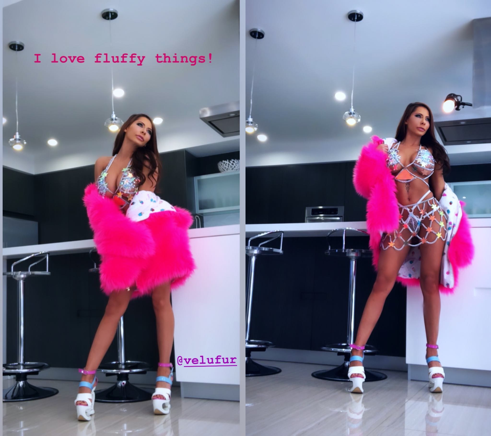 Madison Ivy loves fluffy things! @velufurs | Scrolller