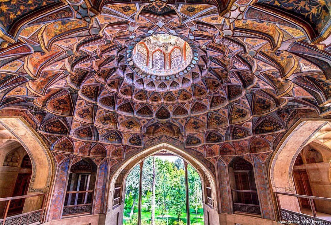 Magnificent palace and amazing architecture in the middle of Isfahan | Scrolller
