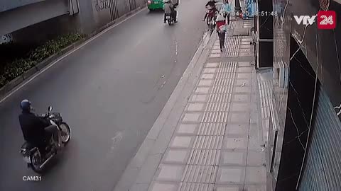 Mai Linh taxi to the rescue!!! | Scrolller