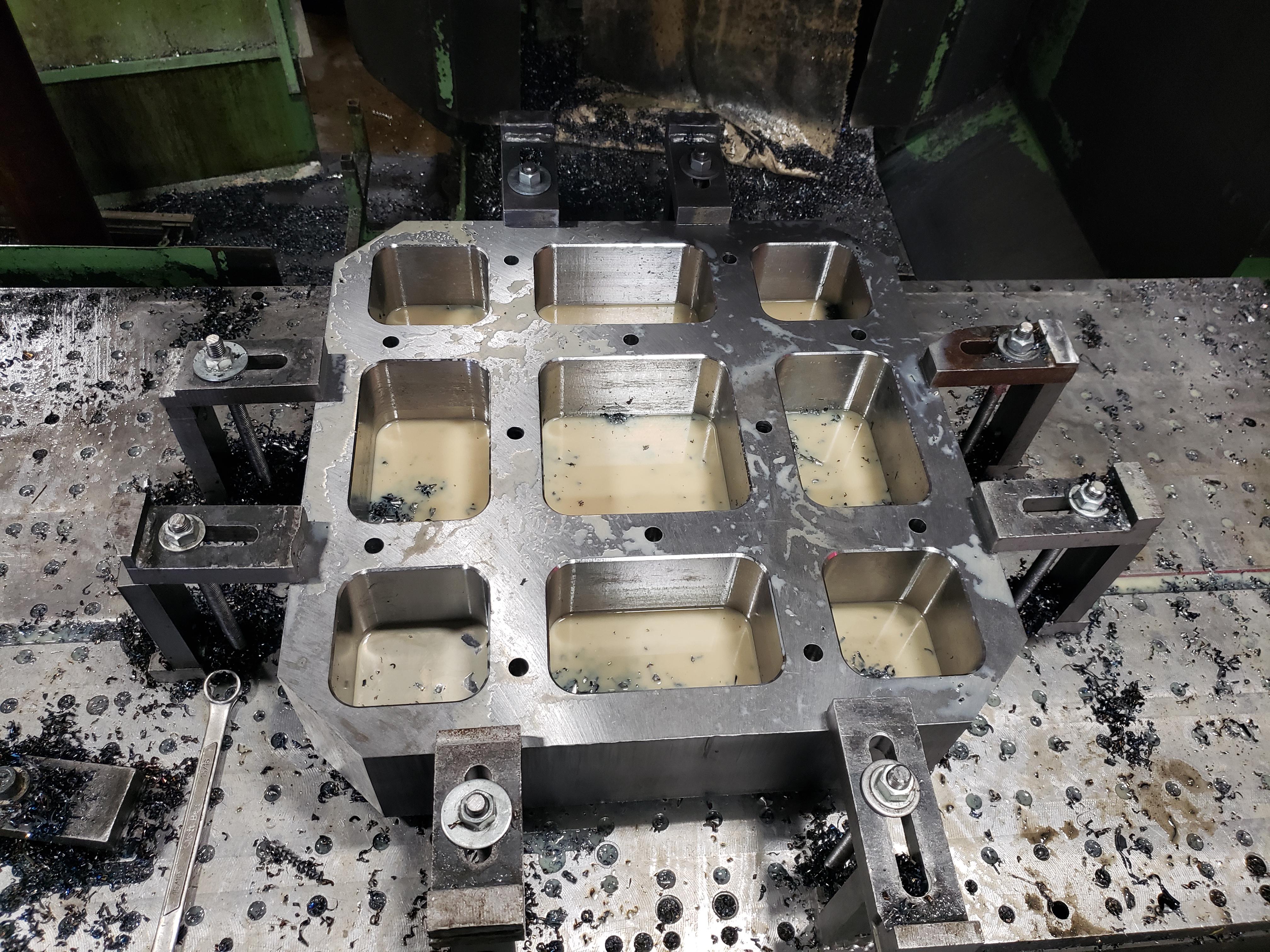 Making a base plate for a makino HMC | Scrolller