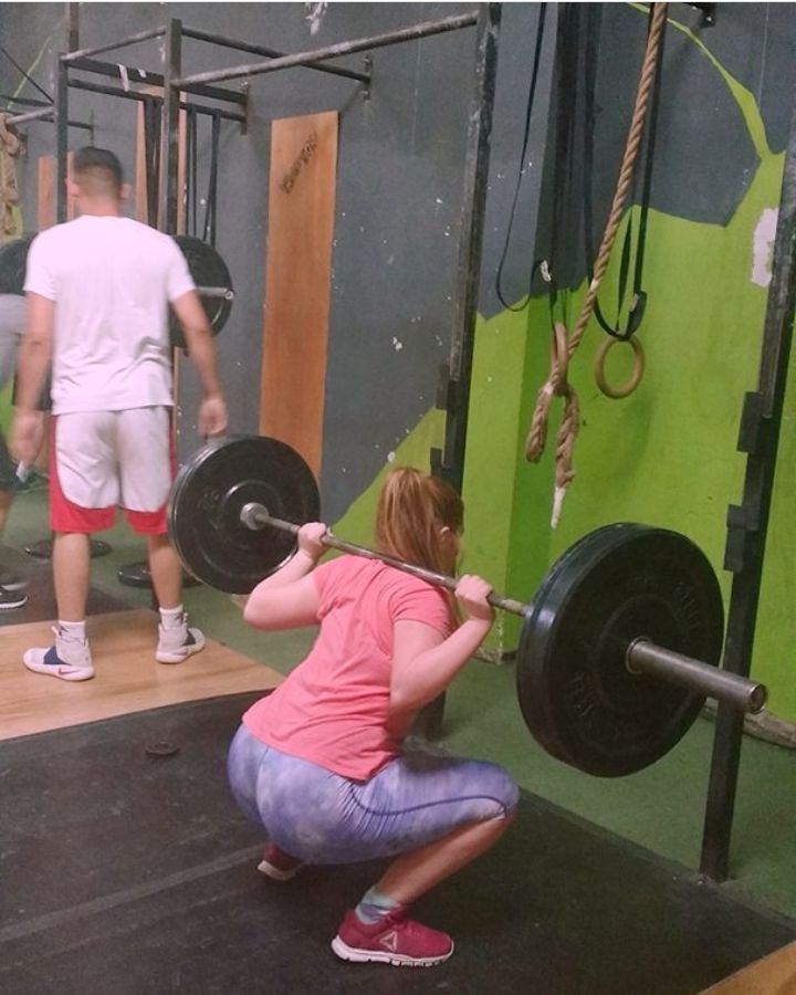 Would you like to watch me squat? | Scrolller