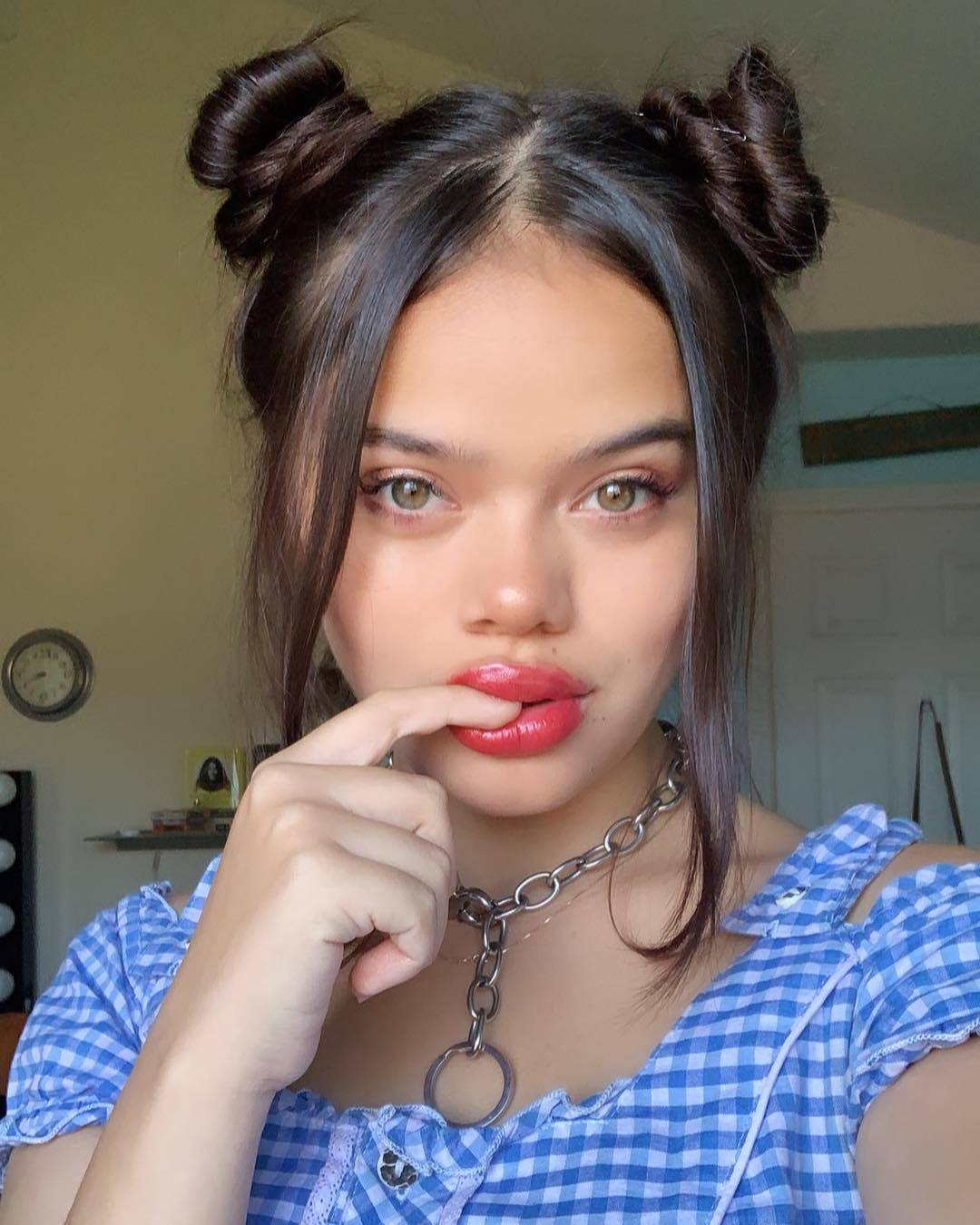 Malia Pyles | Scrolller