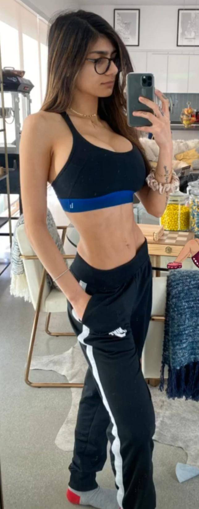 Man Those abs 🥰😍 | Scrolller