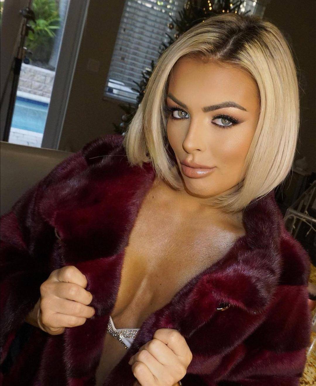 Mandy Rose | Scrolller