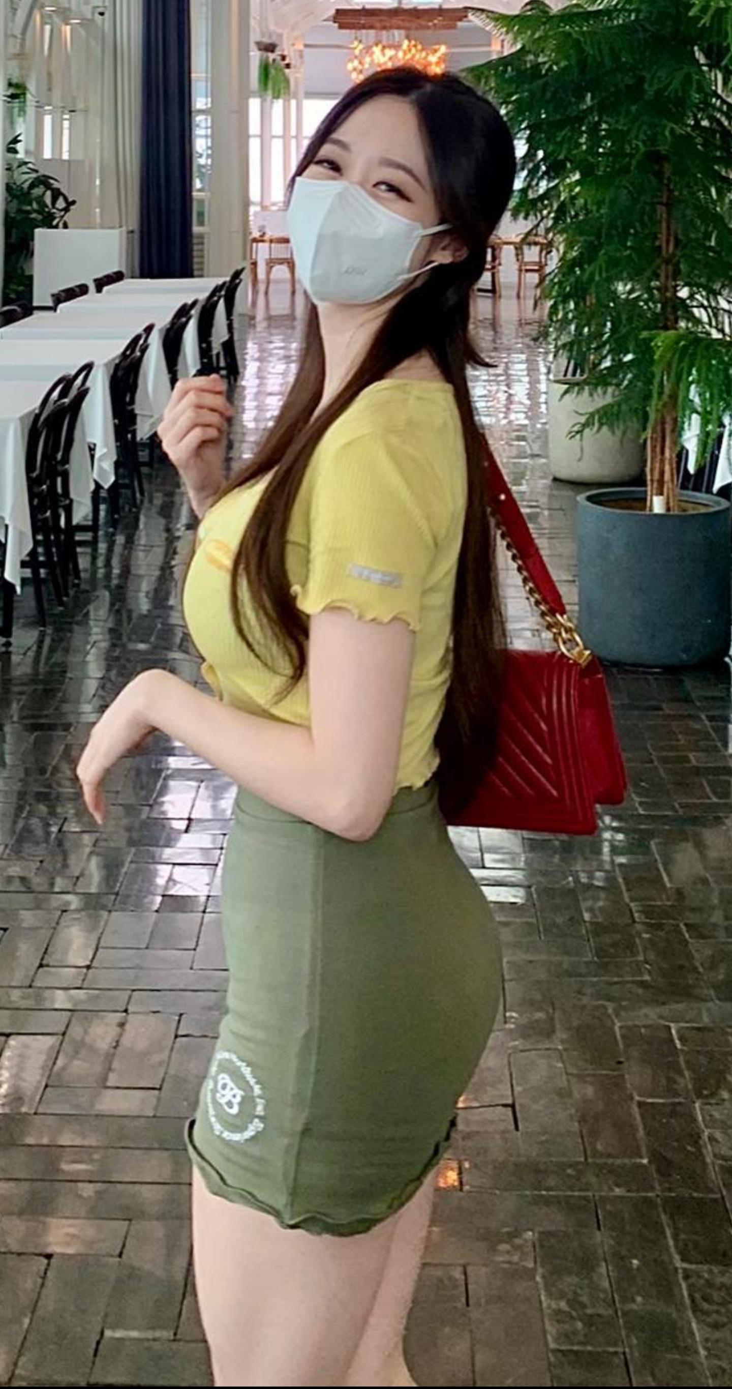 Maoiyuahyun2 | Scrolller