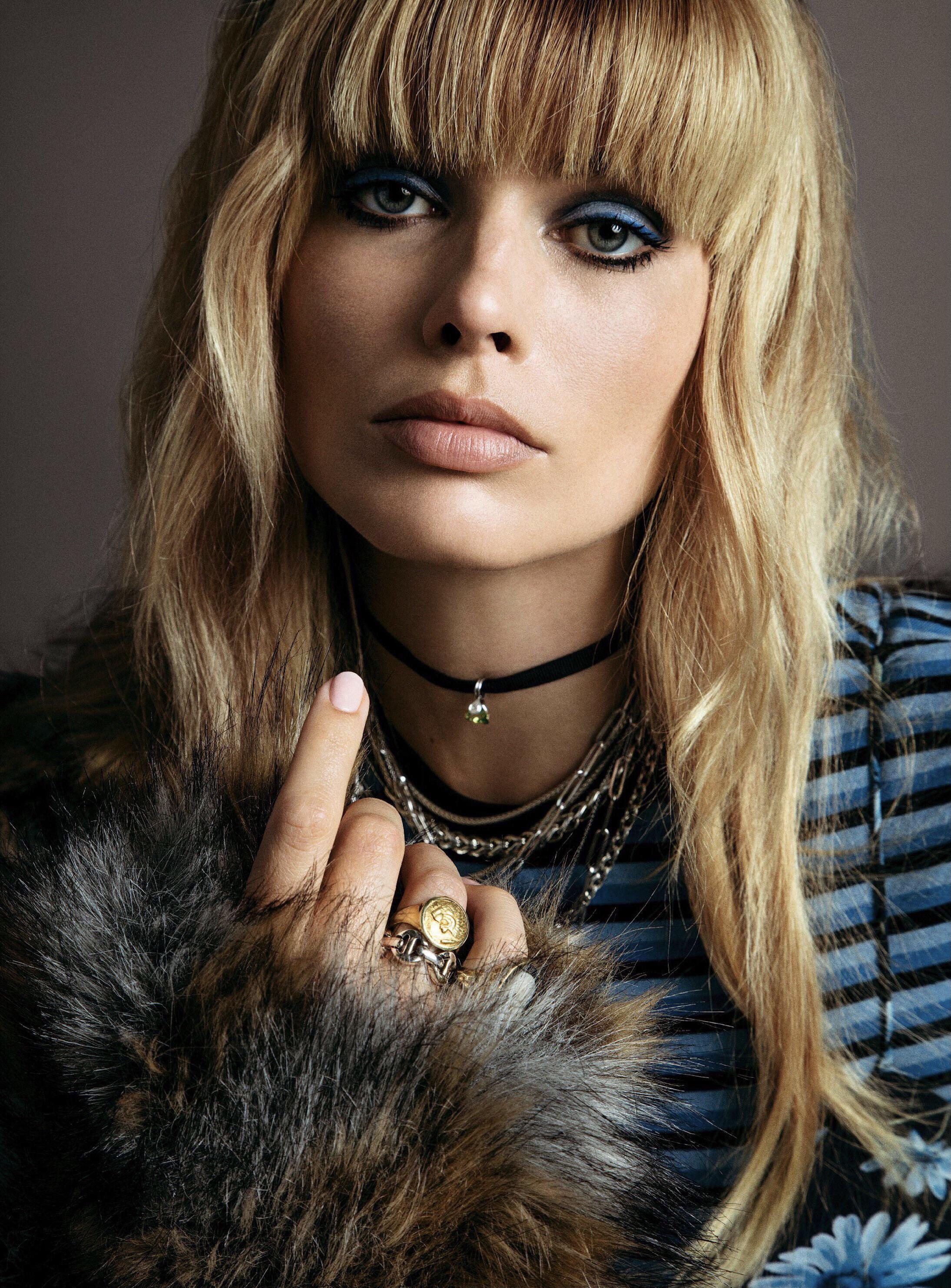 Margot Robbie is captivating | Scrolller