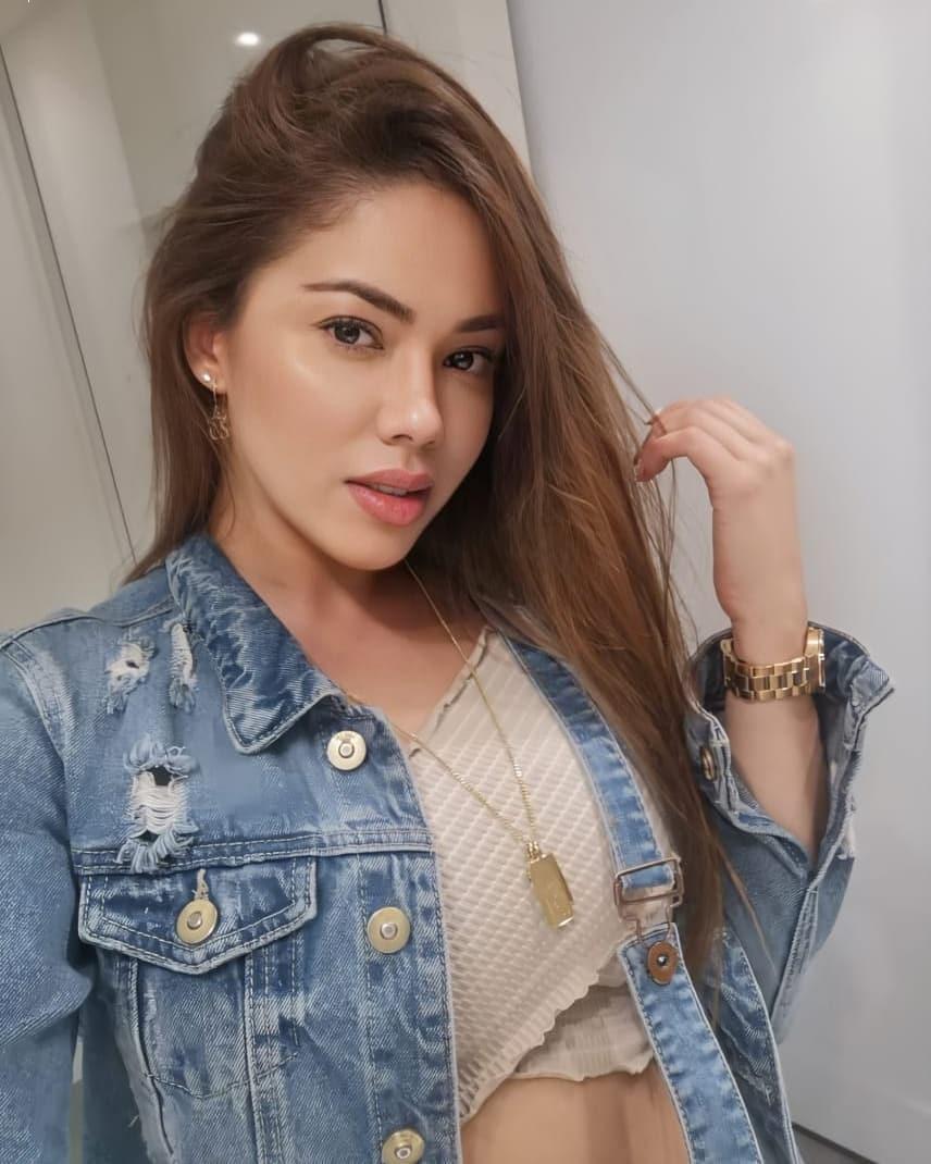 Mariana is so beautiful, Colombian woman [F35] | Scrolller