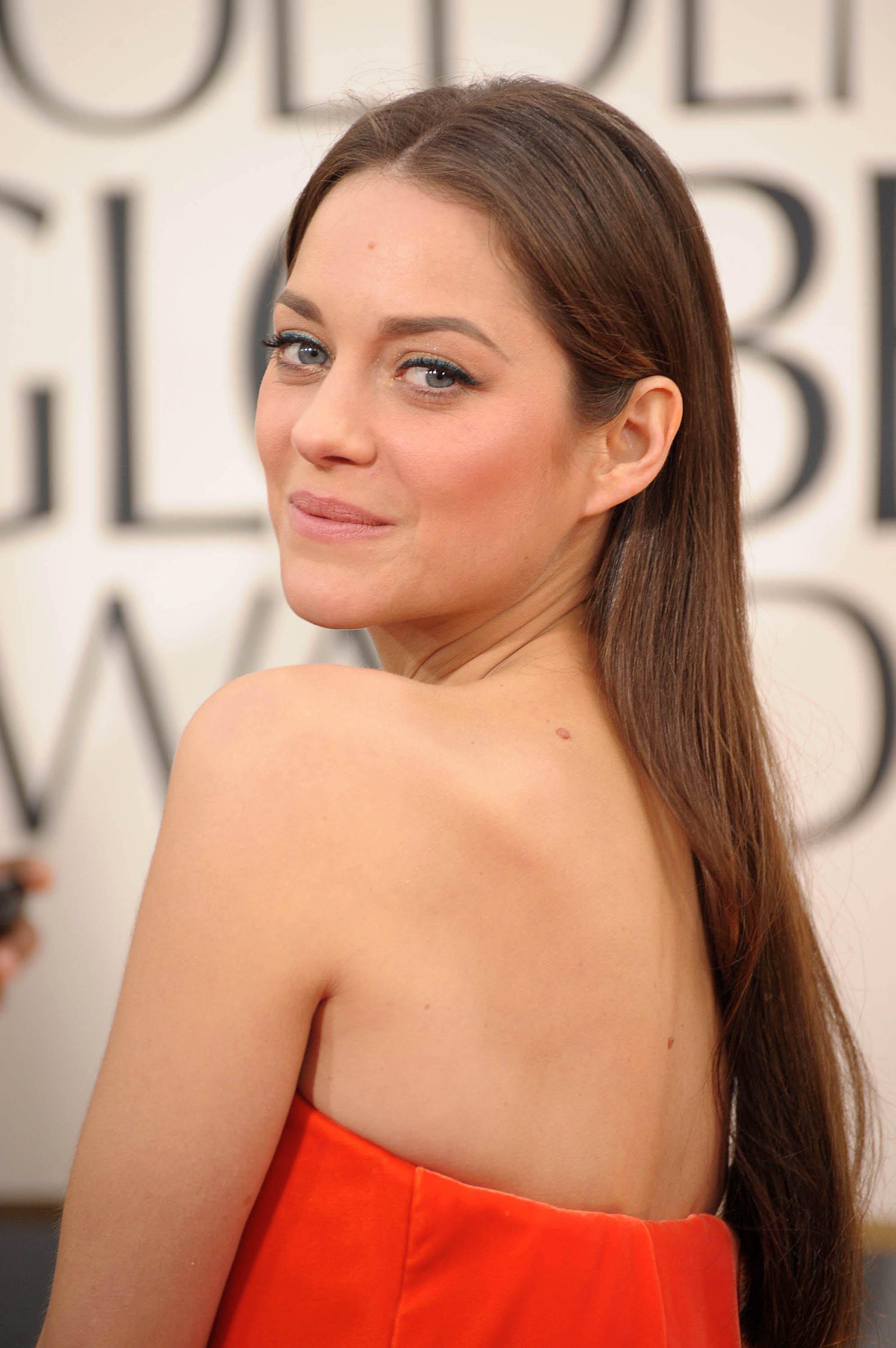 Marion Cotillard | Scrolller