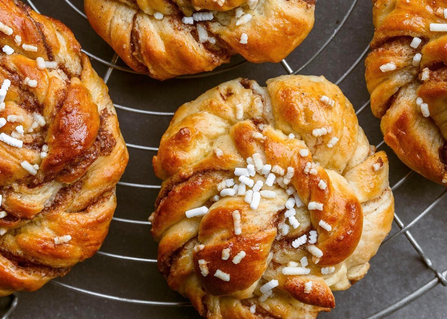 Marriage in heaven - cardamon & cinnamon buns! Finally mastered the recipe and they freeze great ...