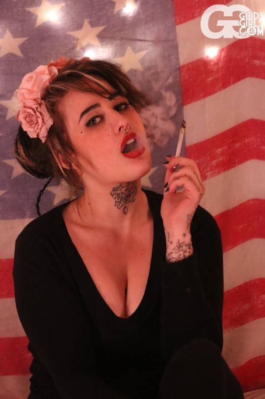 Mary-Jane's Debut! | Scrolller