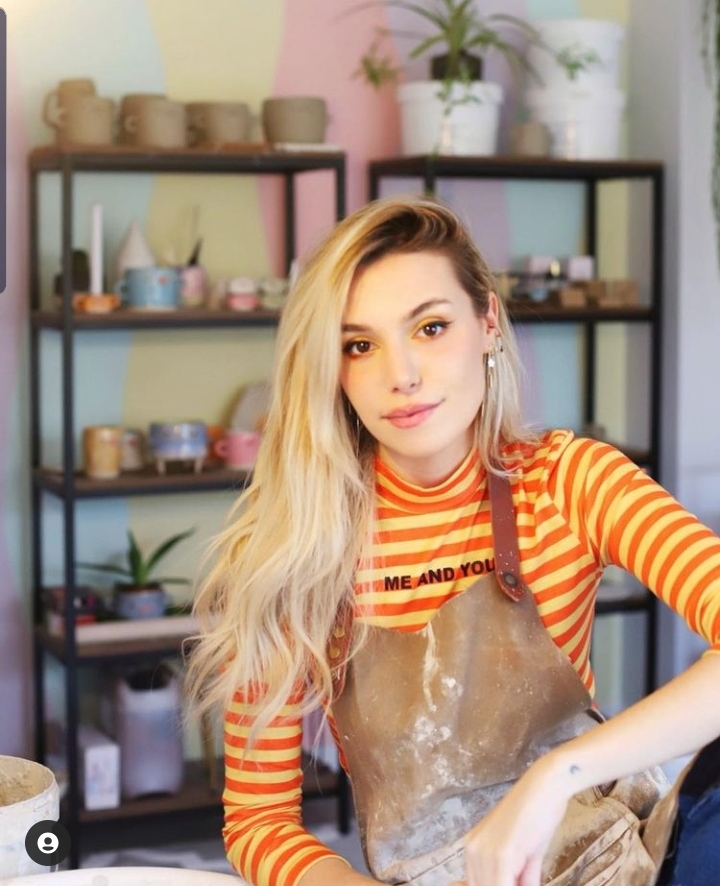 Marzia has perfect her hair for grabbing while you deep throat her. | Scrolller