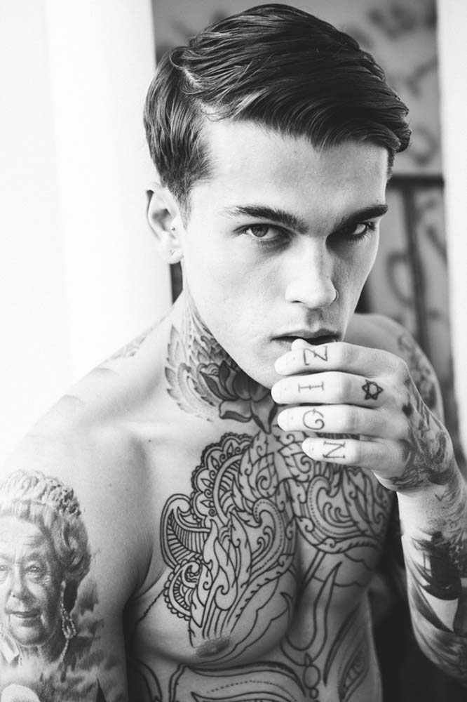 May I present: Stephen James | Scrolller
