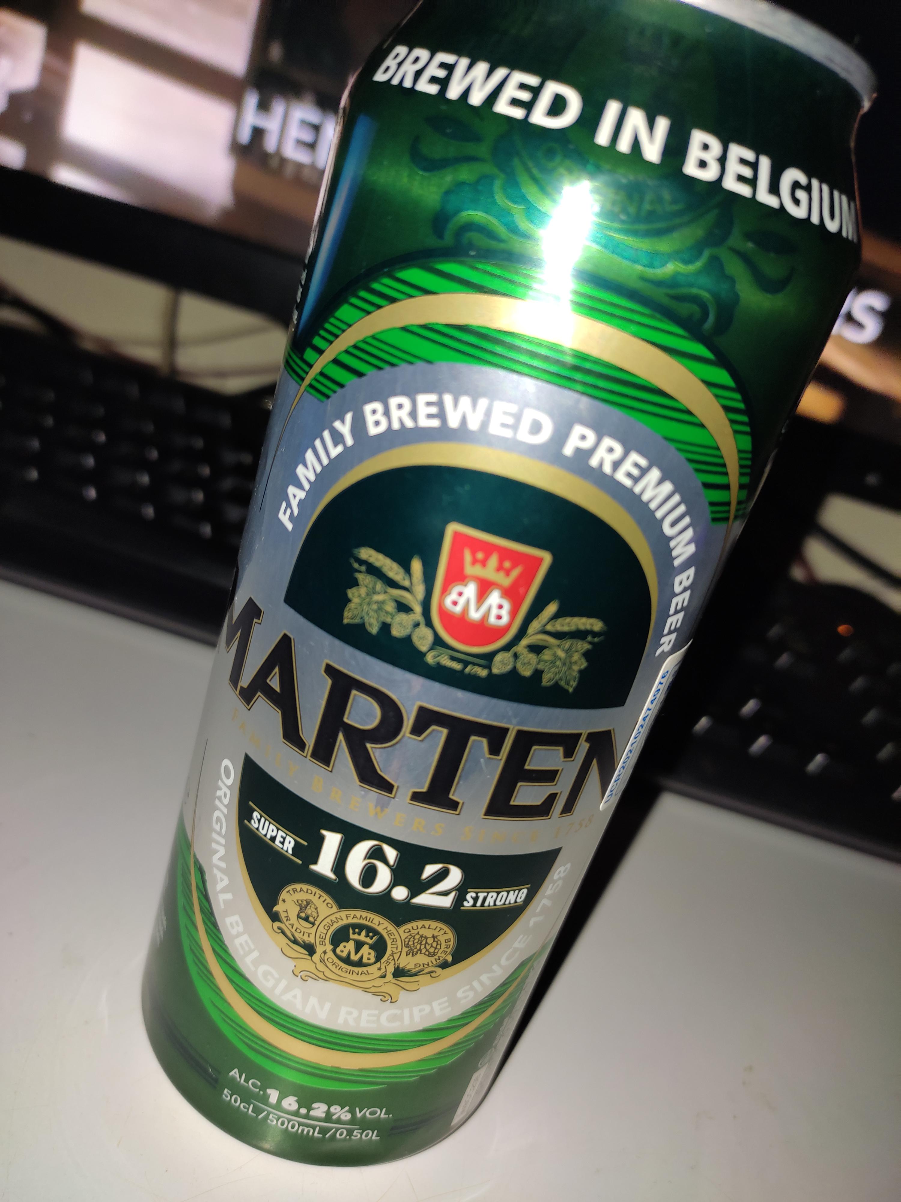 Me again. Super beer | Scrolller