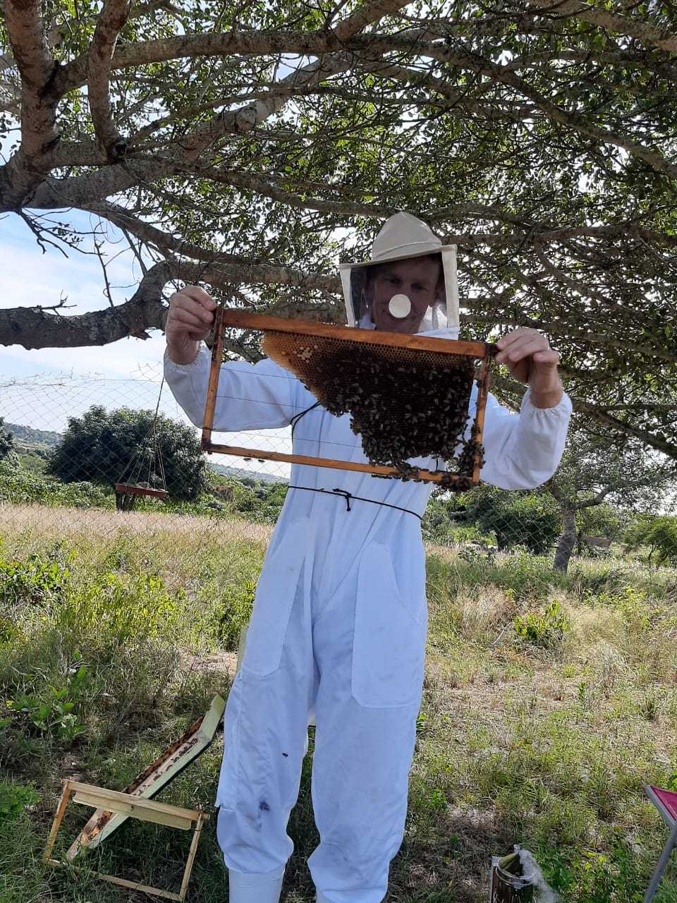 Me and my bees | Scrolller