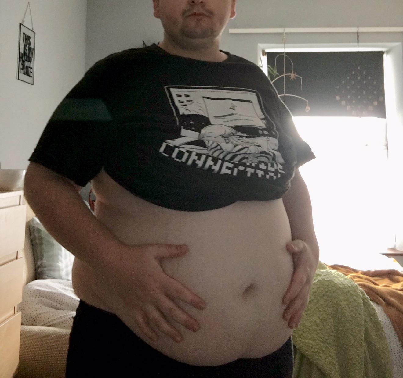 Me and my belly | Scrolller