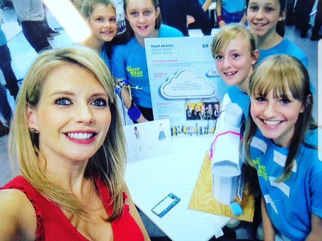 Meeting Rachel | Scrolller