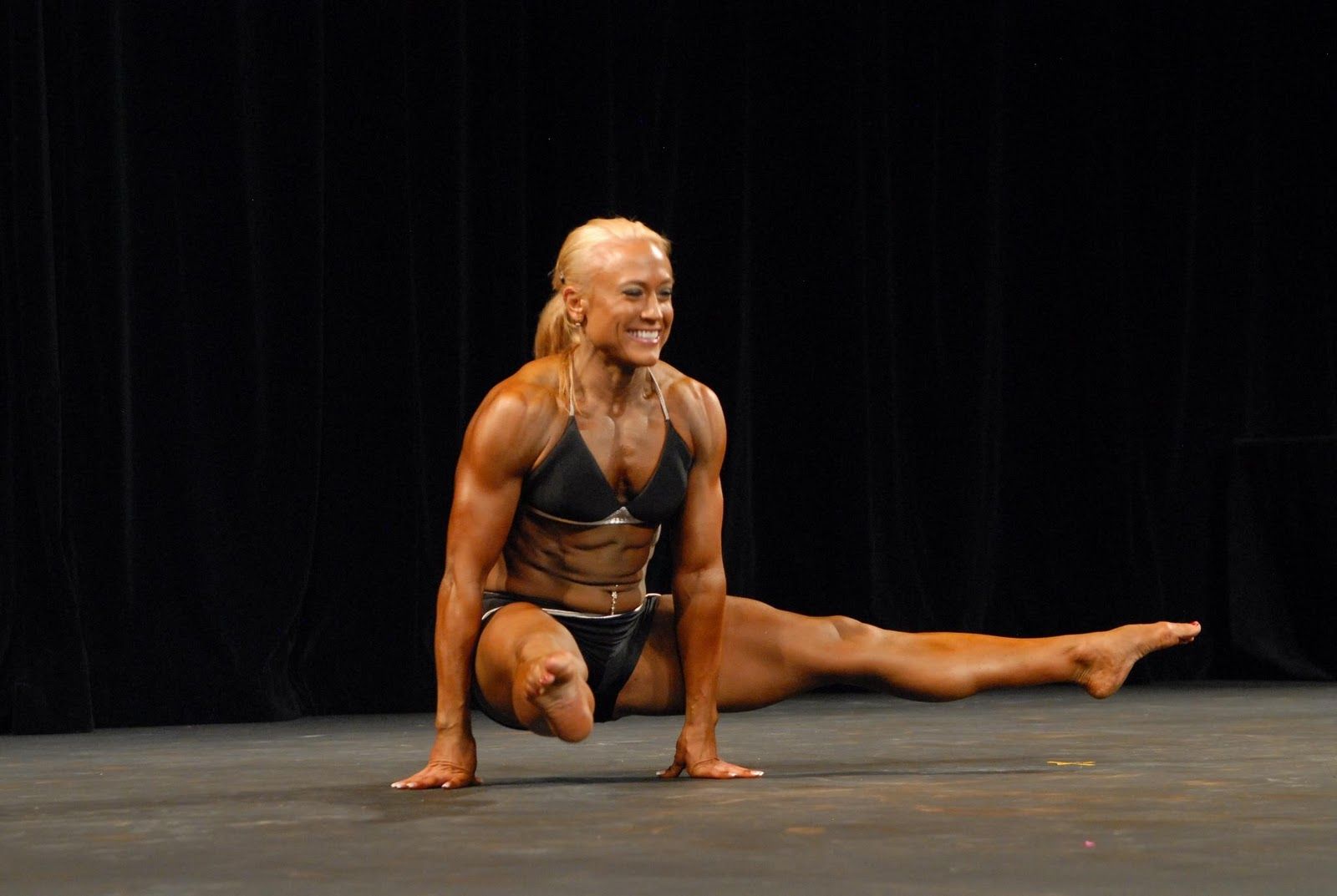 Meghan Mccurdy, interesting pose | Scrolller