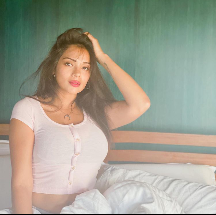 Meghna gupta waking up after a tough night | Scrolller