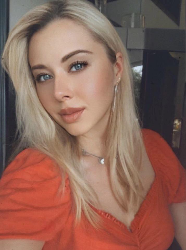 Meinung zu dem fickstück | Scrolller