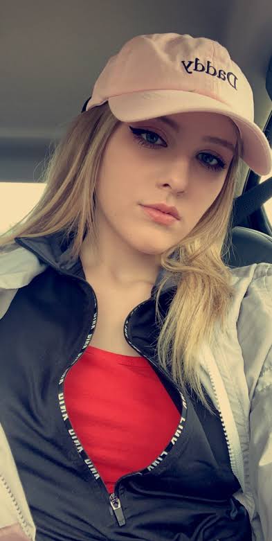 Melody Marks | Scrolller