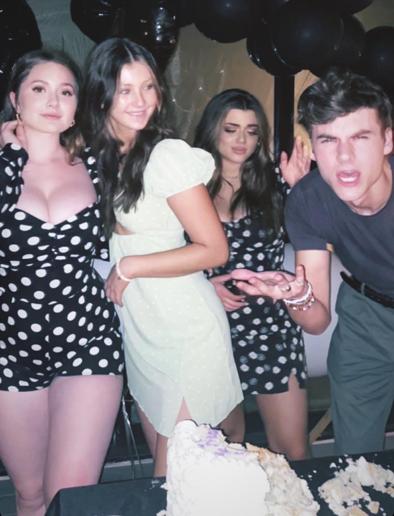 Melons 🍉 | Scrolller