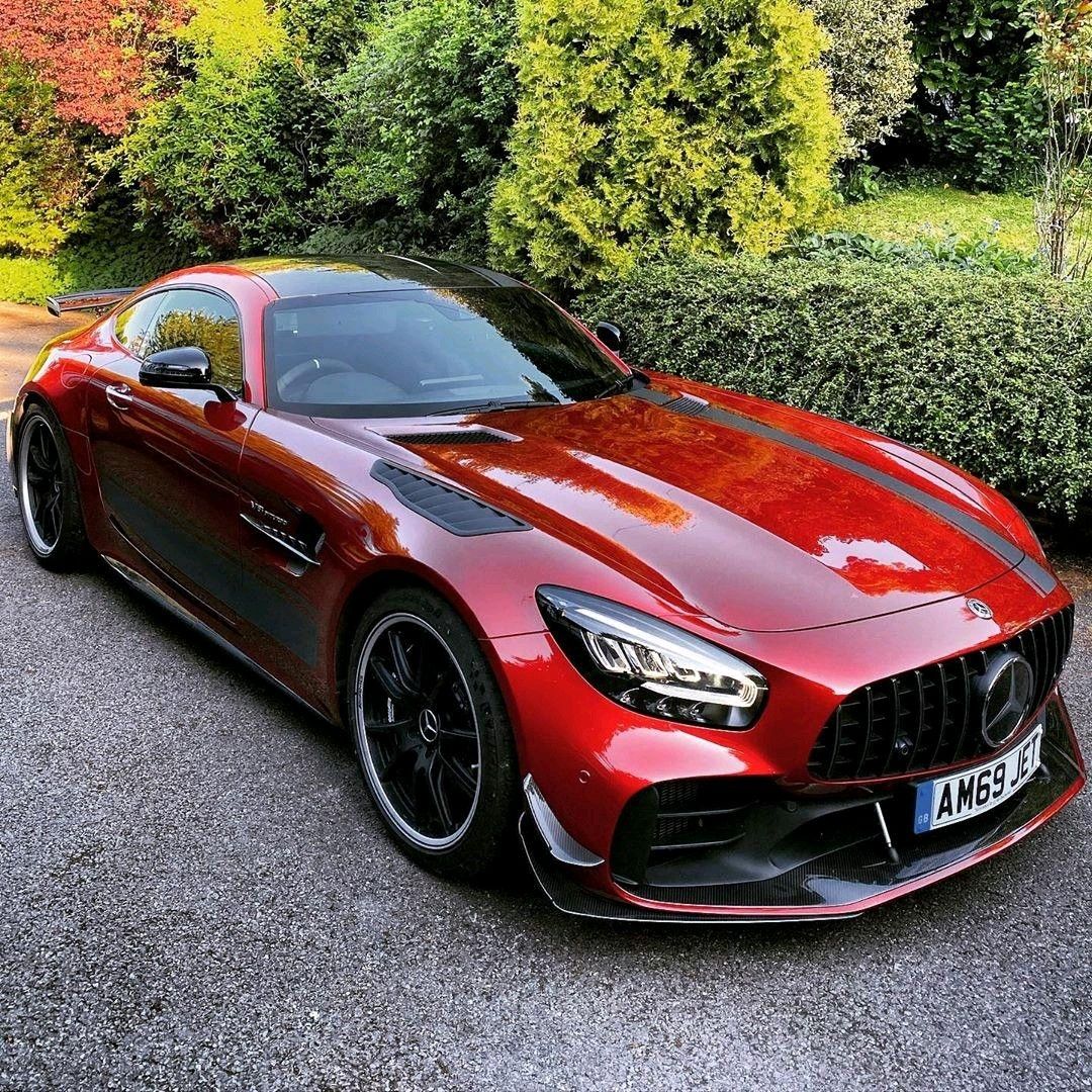 Mercedes-AMG GT R Pro (2020) | Scrolller