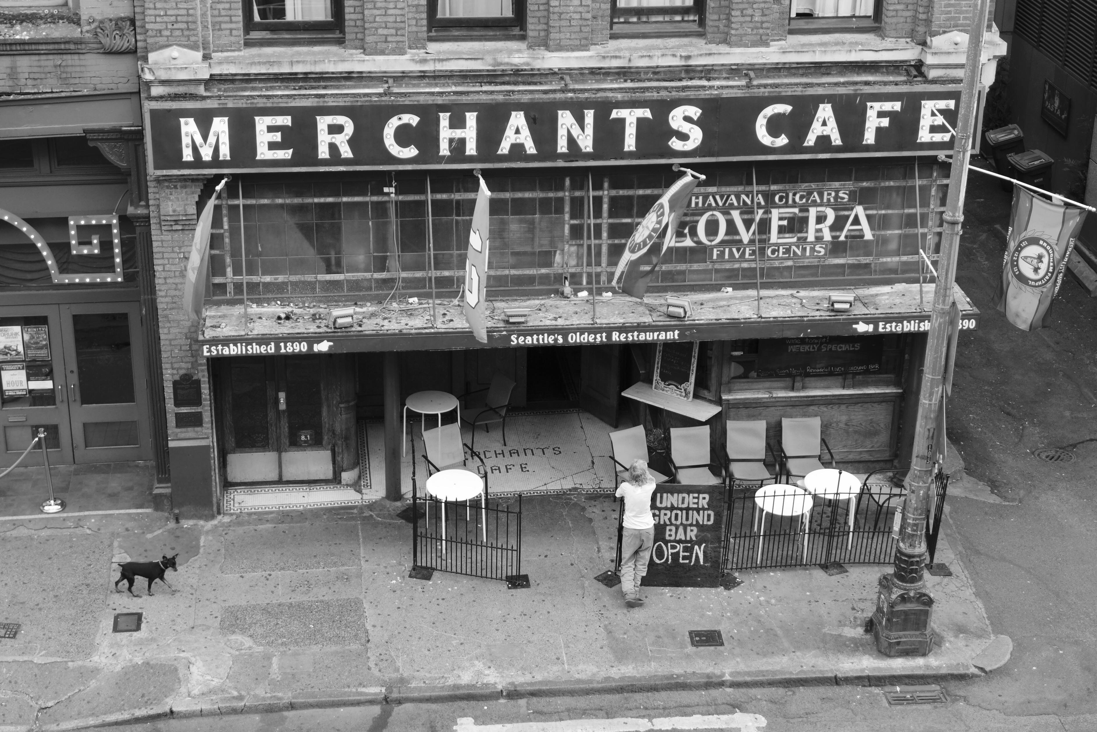 Merchants Cafe /Seattle /Leica Delux 6 / ©️Doran Bastin | Scrolller