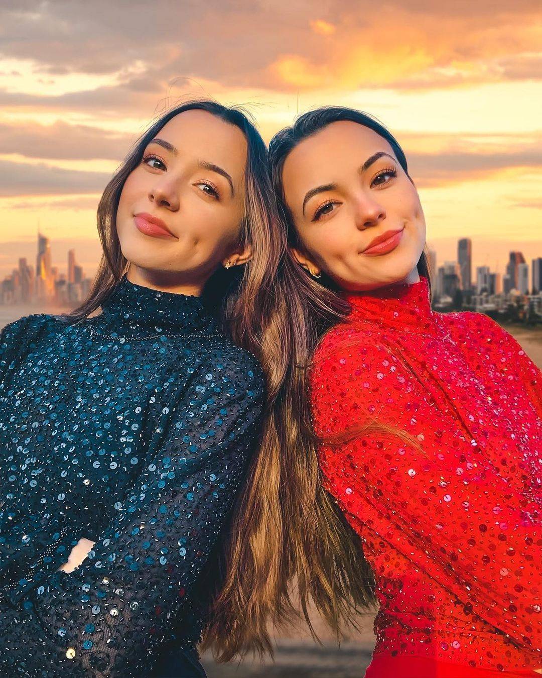 Merrell twins (irtr) | Scrolller