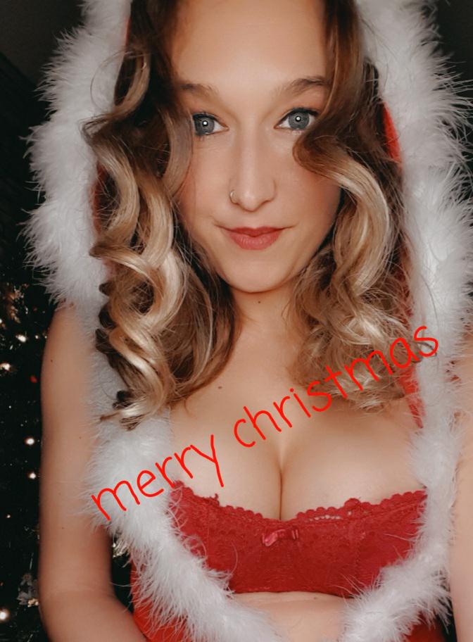 Merry christmas | Scrolller