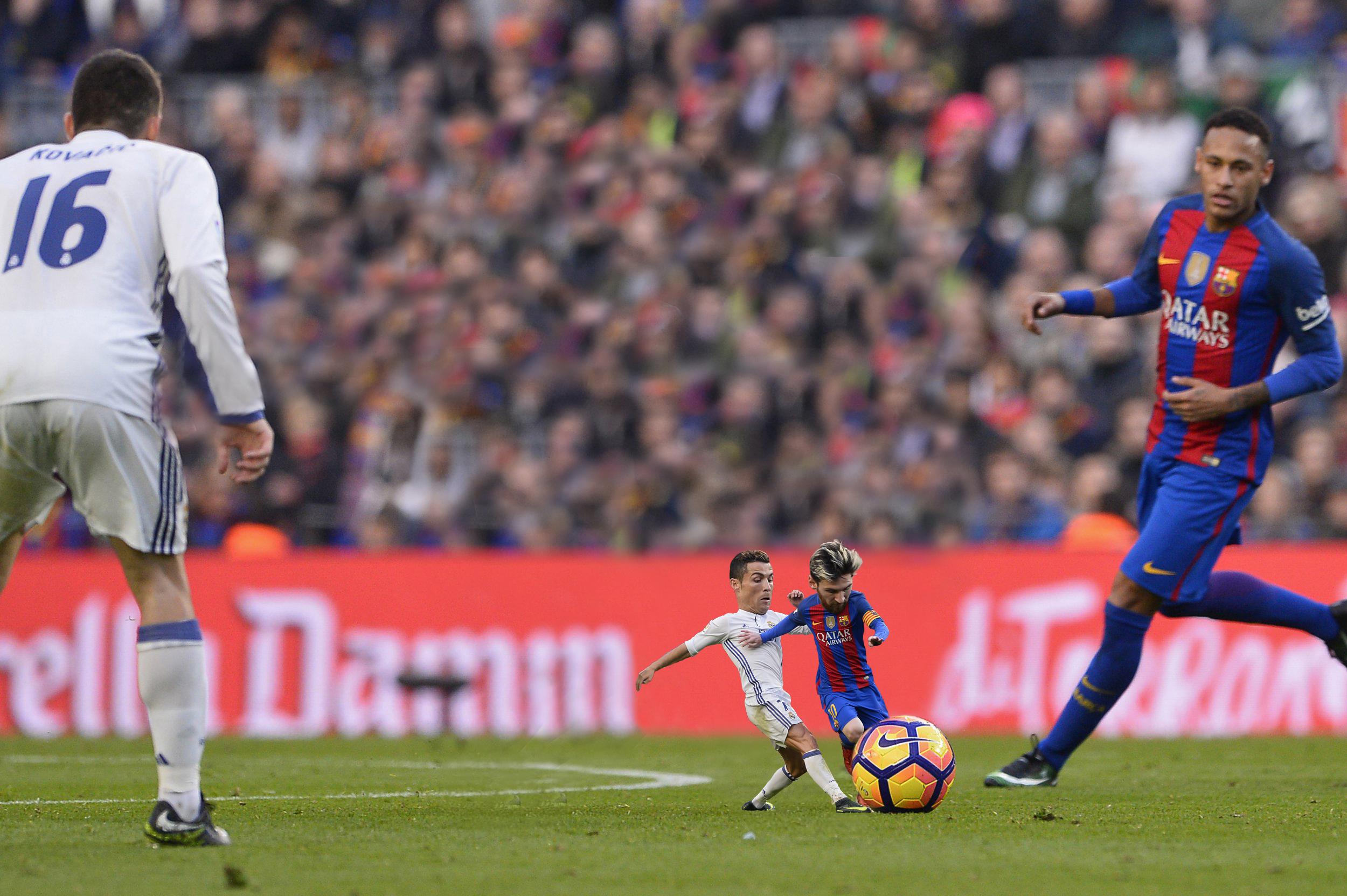 mesi y roni | Scrolller